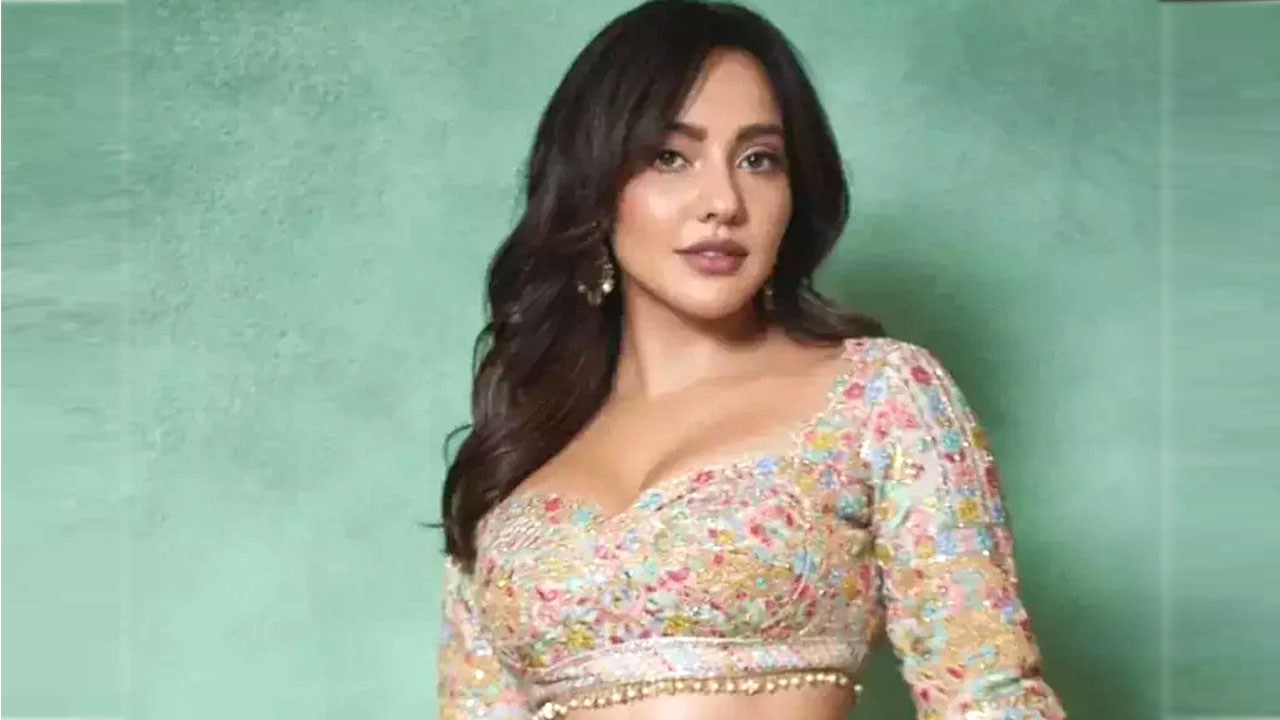 ভোটে প্রার্থী নেহা শর্মা