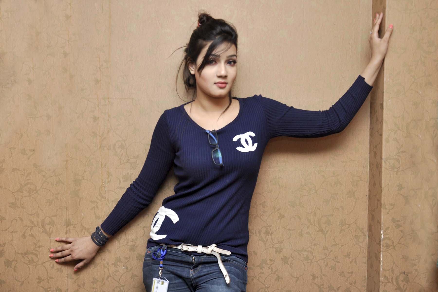 এই অশান্তি আর ভাল্লাগে না